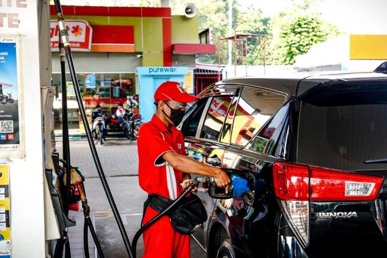 Harga BBM Non-Subsidi Agustus 2025: Pertamax Turun, Dexlite dan Pertamina Dex Naik - Oto Mounture