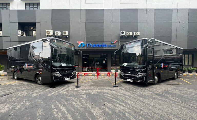 Palembang Indah Mall Gunakan Hino Bus GB 150 AT untuk Shuttle Resmi ...