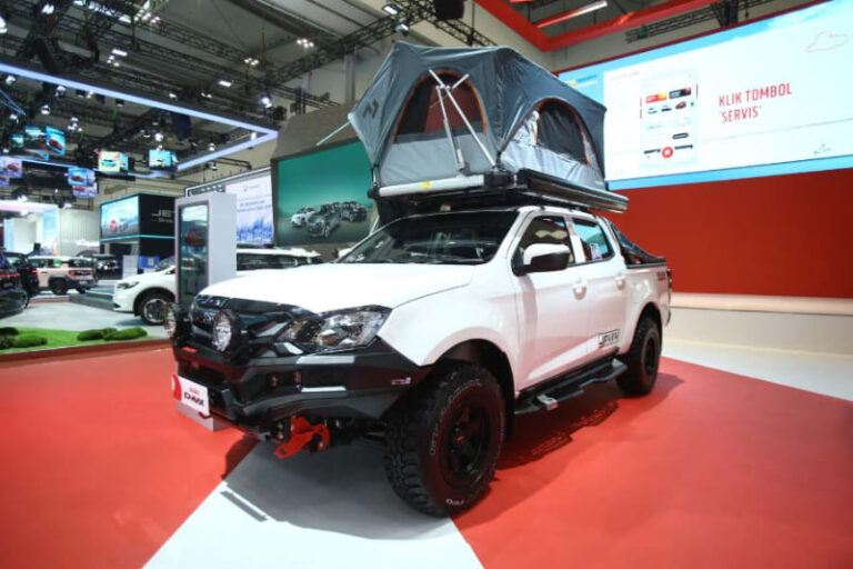 Isuzu D-Max Tampil Gagah di GIIAS 2025 dengan Konsep Modifikasi ...